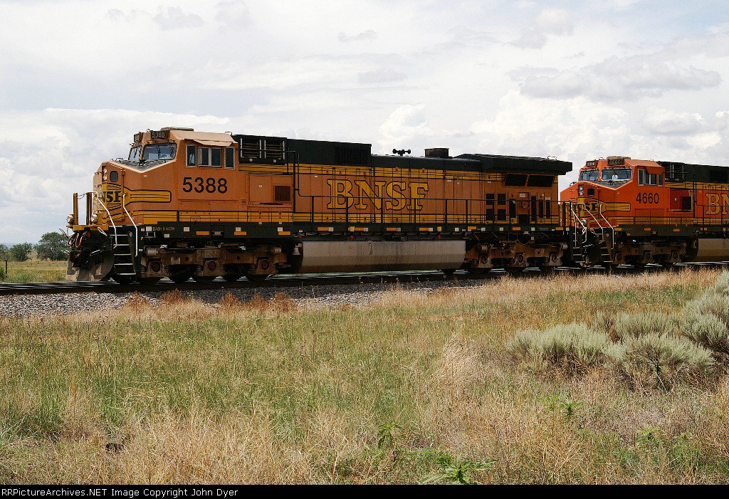 BNSF 5388